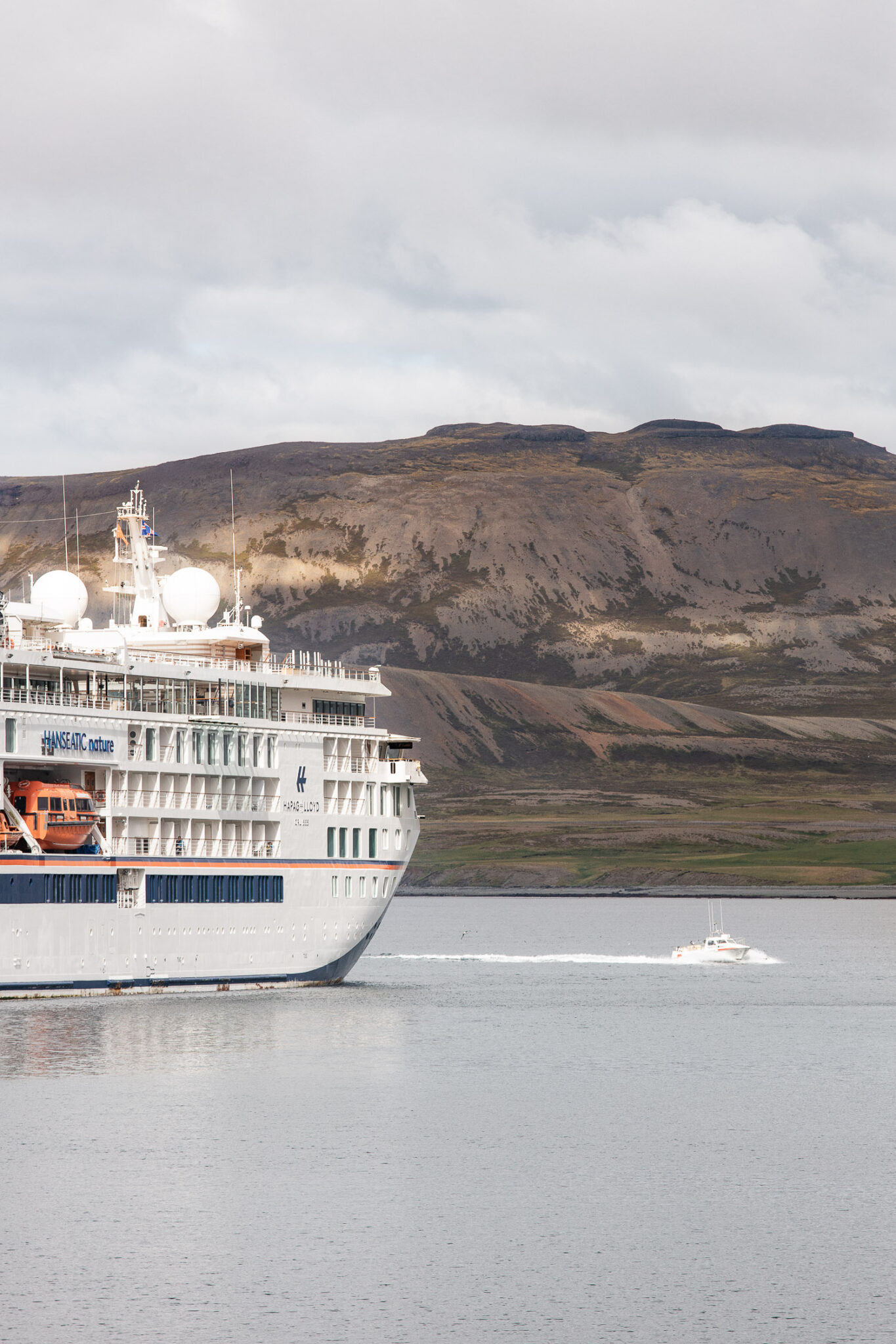 Eine Expeditionsreise um Island mit der HANSEATIC nature - Josie Loves